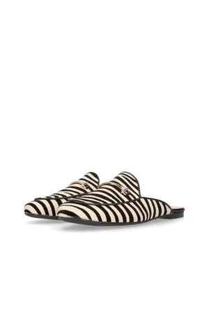 Pretty Ballerinas Round Toe Animal Print Loafer Slide