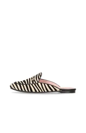Pretty Ballerinas Round Toe Animal Print Loafer Slide