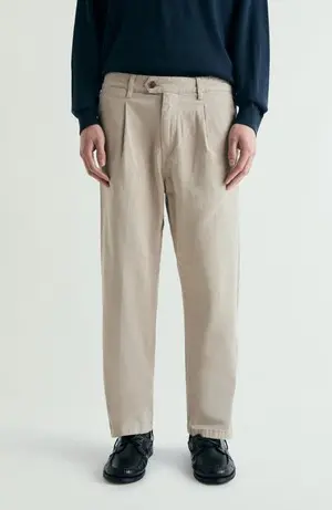 SCALPERS Pleated Chino Pants - Sand
