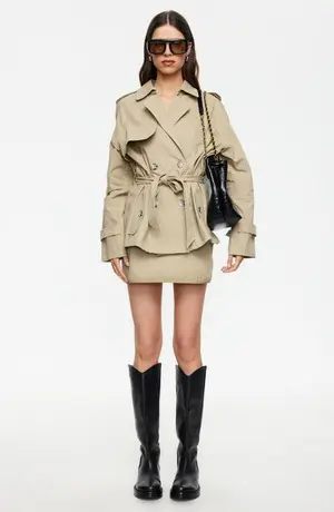 Lioness Trencherous Crop Coat - Tan