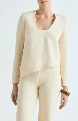 SCALPERS Asymmetrical Fluid Top - Lightyellow