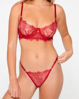 ONE EMPIRE Rita Lace Lingerie Set - Red