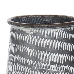 FORESIDE HOME AND GARDEN Distressed Whitewashed Patterned Metal Decorative Vase