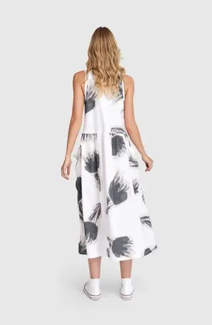 Alembika Unwind Pockets Dress