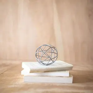 FORESIDE HOME AND GARDEN Metal Orb Decorative Ball