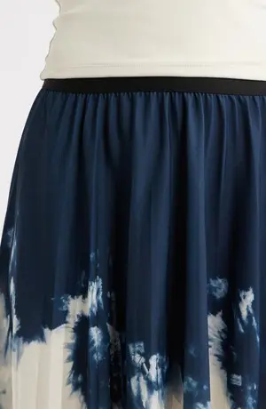 NIKKI LUND Robbie Print Midi Skirt