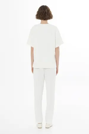 GIZIA Ecru Embroidered Detail T-shirt