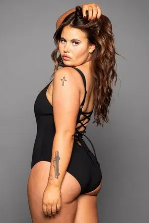 TA3 Sculpting Square Neck One-piece Swimsuit - Black