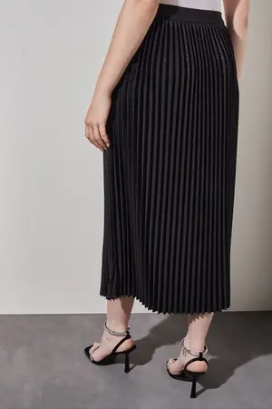 Ming Wang Midi Pleated Skirt With Shimmer Woven Detail