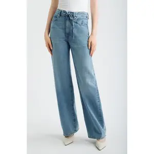 FRAME The Off Duty Drawstring Bow Jeans - Afterglow