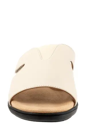 Trotters Roxine 2.0 Slide Sandalmultiple Widths Available - Ivory