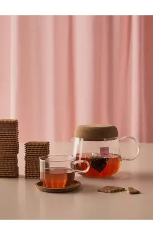 KOSTA BODA Viva Teapot With Cork Lid