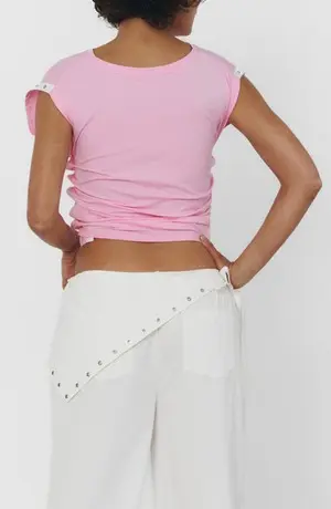 FIND ME NOW Snap Detail Convertible Cap Sleeve T-shirt - Bom Bom