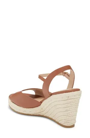STUART WEITZMAN Tia Wedge Sandal - Saddle