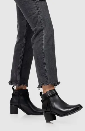 MANELA Aleck Block Heel Side Zip Ankle Bootie - Ebony