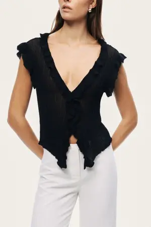 NOCTURNE Ruffled V-neck Sheer Blouse