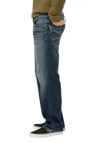 SILVER JEANS CO. Gordie Relaxed Straight Leg Jeans
