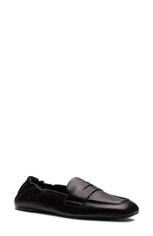 STUART WEITZMAN Brynt Penny Loafer - Black