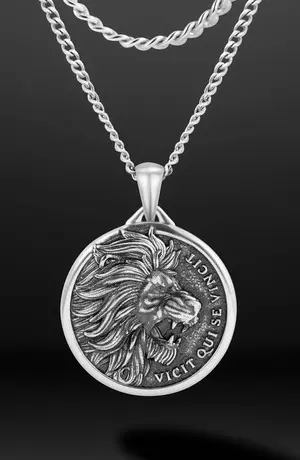 VINCERO Sterling Lion Pendant Necklace - Silver