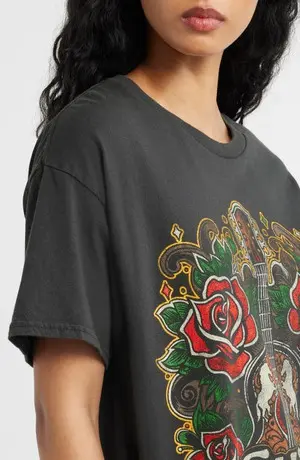 MERCH TRAFFIC Chris Stapleton Floral Rose Cotton Graphic T-shirt