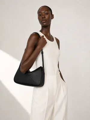 MI BOLSA LONDON Carnaby Genuine Pebble Leather Shoulder Bag