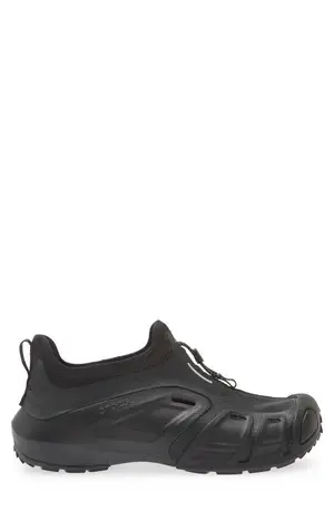 CROCS Quick Trail Racer Show