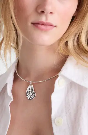 Madewell Shell Charm Wire Choker Necklace