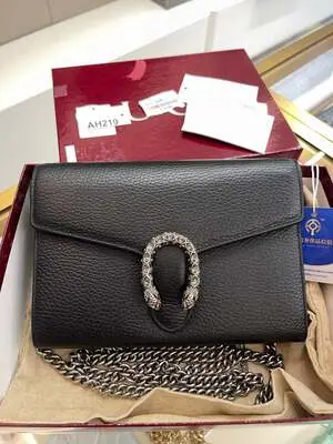 Gucci Leather Clutch With Chain Strap