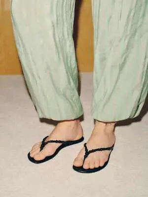 REFORMATION Geffen Thong Sandal