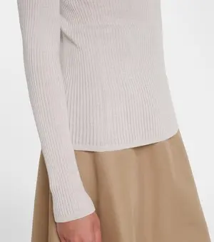 Moncler Virgin Wool Turtleneck Sweater With Buttoned Shoulder - Beige