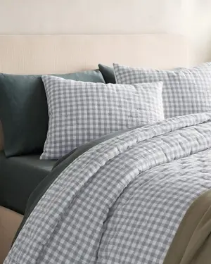 Quince European Linen Patterned Quilt Set
