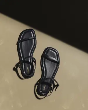 Quince Italian Leather Ankle Strap Flat Sandal