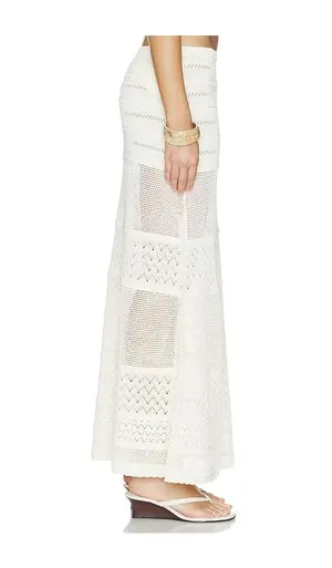 Devon Windsor Yasmin Skirt In Cream