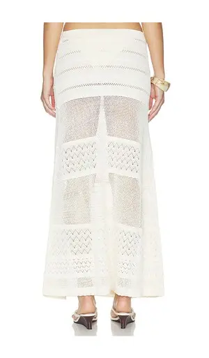 Devon Windsor Yasmin Skirt In Cream