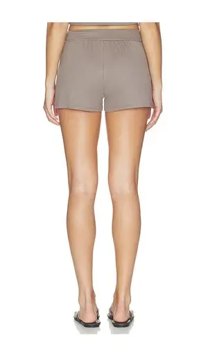 Commando Better Than Basic Rib Relaxed Short In Taupe