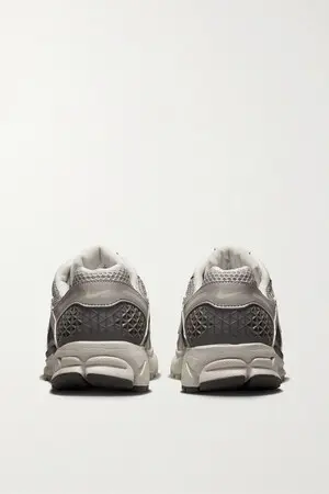 Nike Zoom Vomero 5 Sneakers - Gray
