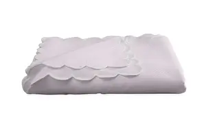 MATOUK Savannah Gardens Tablecloth - Violet