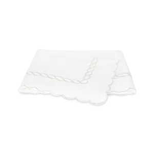 MATOUK Matouk Classic Chain Scallop Flat Sheet Percale
