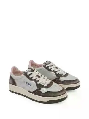 AUTRY Medalist Suede Sneakers - Silver