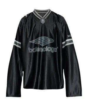 Balenciaga V-neck Long Sleeved T-shirt