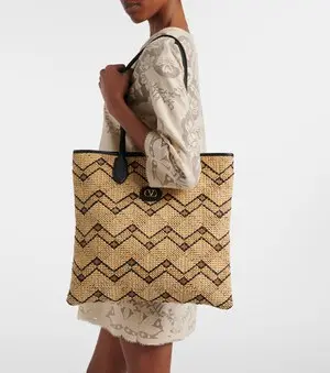 Valentino Garavani Vlogo N/s Medium Raffia Tote Bag