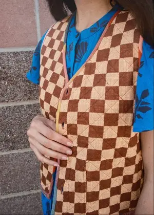 69206 Quilted And Reversible Vest - Glossary