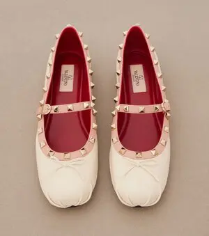Valentino Garavani Rockstud Leather Mary Jane Flats - Pink