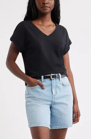 Caslon Roll Cuff V-neck T-shirt - Black