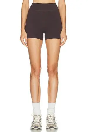 437 The Essentials Short