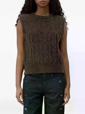 Closed Crew-neck Vest