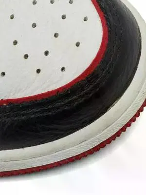 JORDAN Air 1 Retro High "bloodline" Sneakers
