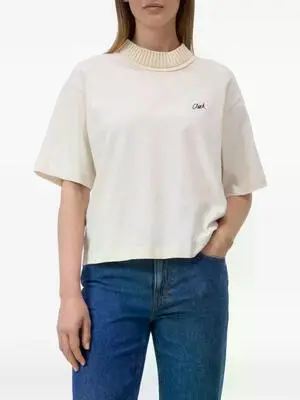 Closed Embroidered Logo T-shirt