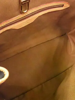 LOUIS VUITTON Monogram Batignolles Horizontal Tote Bag