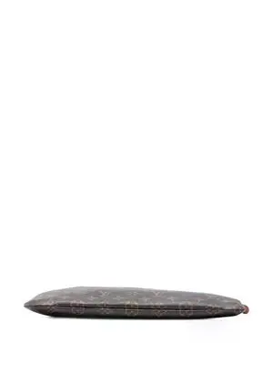 LOUIS VUITTON Monogram Etui Voyage Mm Clutch Bag